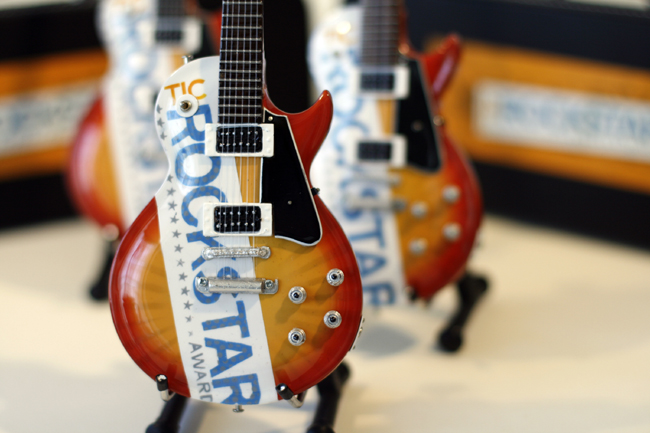 TIC ROCKSTAR AWARD Promotional Guitar – AXE HEAVEN Miniature Guitars