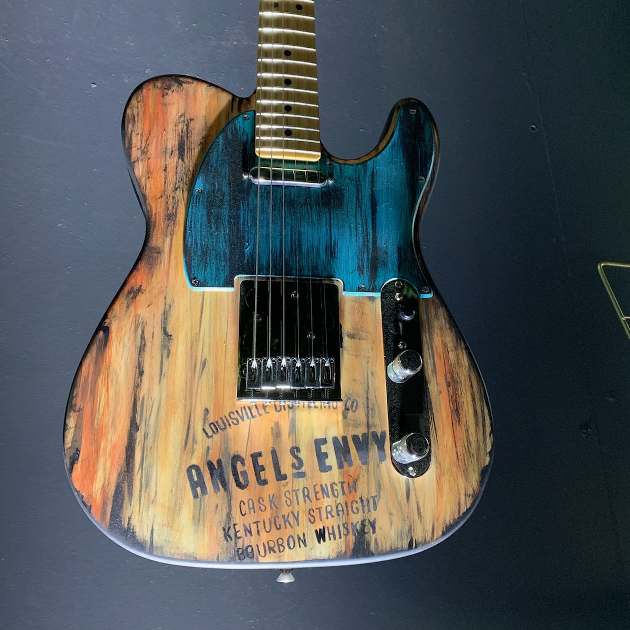 CUSTOM PAINTED GUITARS – AXE HEAVEN Miniature Guitars