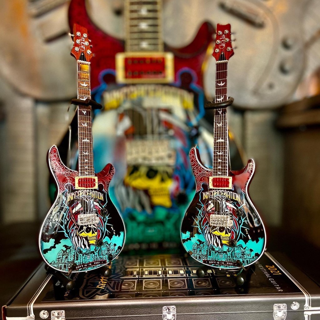Custom Guitar by RonzWorld and Exact Replica Custom Mini Guitar ...